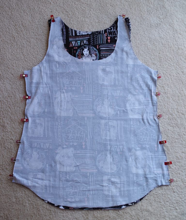 Adding a shelf bra to the Key West Tank - Pattern Niche