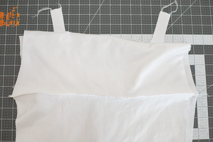 Adding a shelf bra to the Marbella Tank - Pattern Niche