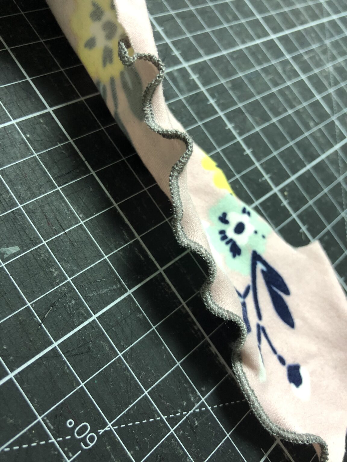 Serging In The Round and Other Serger Tips - Pattern Niche